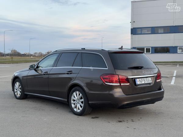 Brown Mercedes-Benz E 300 2013 in Panevezys, with an engine capacity of 2.10 L and mileage of 313 thousand km for 8600 €, photo 5 on AUTOMOTO.COM.LV