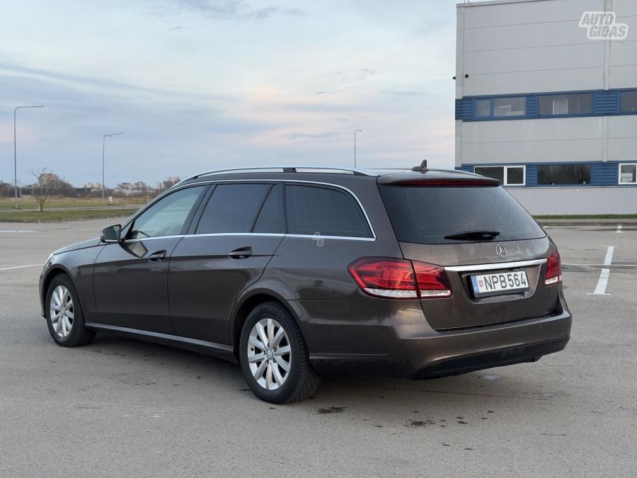 Brown Mercedes-Benz E 300 2013 in Panevezys, with an engine capacity of 2.10 L and mileage of 313 thousand km for 8600 €, photo 6 on AUTOMOTO.COM.LV