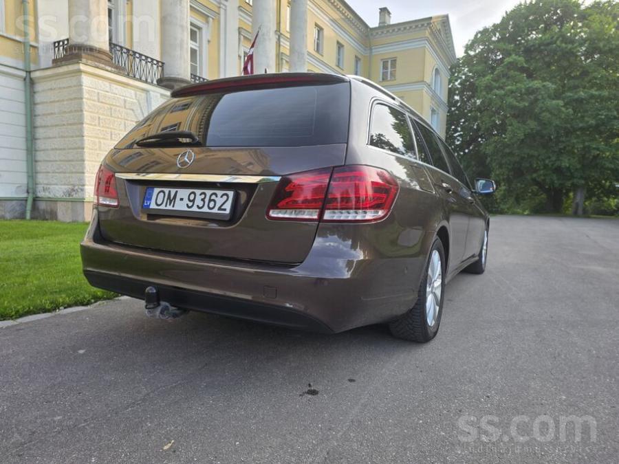 Brown Mercedes-Benz E 300 2013 in Bauska, with an engine capacity of 2.20 L and mileage of 315 thousand km for 9900 €, photo 7 on AUTOMOTO.COM.LV