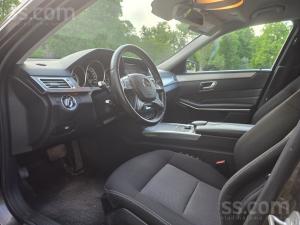 Brown Mercedes-Benz E 300 2013 in Bauska, with an engine capacity of 2.20 L and mileage of 315 thousand km for 9900 €, photo 25 on AUTOMOTO.COM.LV