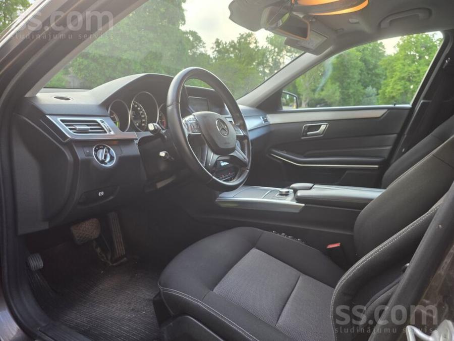 Brown Mercedes-Benz E 300 2013 in Bauska, with an engine capacity of 2.20 L and mileage of 315 thousand km for 9900 €, photo 25 on AUTOMOTO.COM.LV
