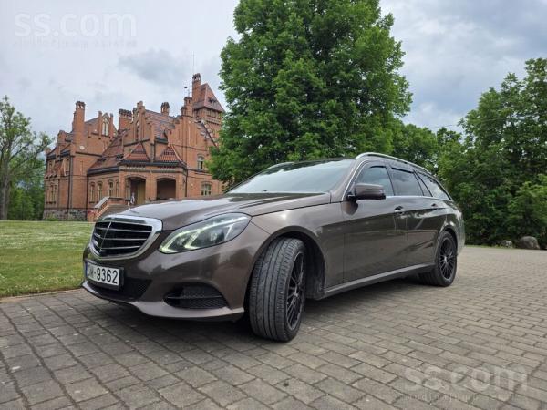 Brūns Mercedes-Benz E 300 2013 Bauska, ar dzinēja tilpumu 2.20 L un nobraukumu 315 tūkst. km par 9900 €, foto 1 vietnē AUTOMOTO.COM.LV