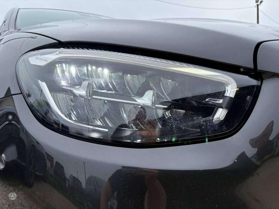 Zaļš Mercedes-Benz E 300 2021 Viļņa, ar dzinēja tilpumu 1.95 L un nobraukumu 264 tūkst. km par 25200 €, foto 4 vietnē AUTOMOTO.COM.LV