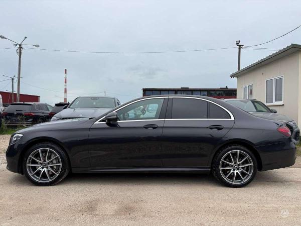 Zaļš Mercedes-Benz E 300 2021 Viļņa, ar dzinēja tilpumu 1.95 L un nobraukumu 264 tūkst. km par 25200 €, foto 6 vietnē AUTOMOTO.COM.LV