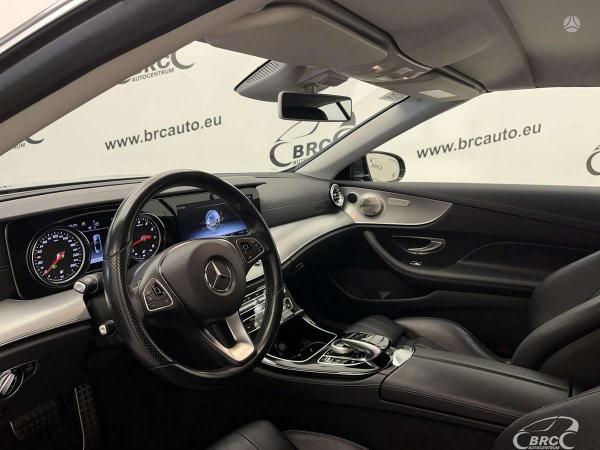Grey Mercedes-Benz E 300 2018 in Vilnius, with an engine capacity of 1.99 L and mileage of 102 thousand km for 27900 €, photo 10 on AUTOMOTO.COM.LV
