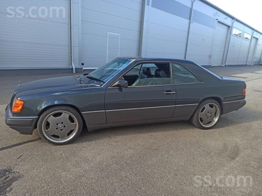 Pelēks Mercedes-Benz E 300 1991 Rīga, ar dzinēja tilpumu 3.00 L un nobraukumu 302 tūkst. km par 7800 €, foto 1 vietnē AUTOMOTO.COM.LV