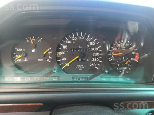 Pelēks Mercedes-Benz E 300 1991 Rīga, ar dzinēja tilpumu 3.00 L un nobraukumu 302 tūkst. km par 7800 €, foto 10 vietnē AUTOMOTO.COM.LV