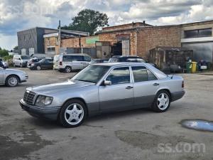 Pelēks Mercedes-Benz E 300 1995 Jelgava, ar dzinēja tilpumu 3.00 L un nobraukumu 457 tūkst. km par 6900 €, foto 5 vietnē AUTOMOTO.COM.LV