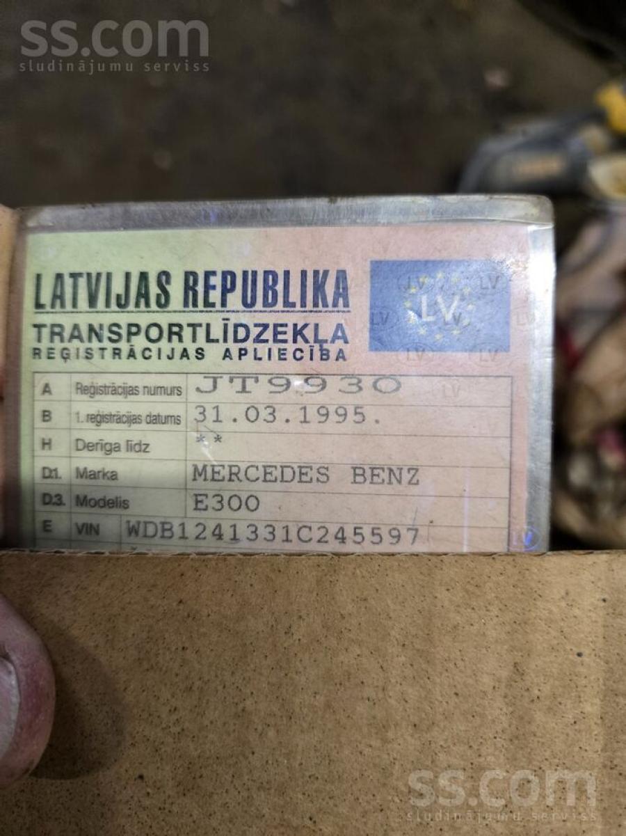 Pelēks Mercedes-Benz E 300 1995 Jelgava, ar dzinēja tilpumu 3.00 L un nobraukumu 457 tūkst. km par 6900 €, foto 7 vietnē AUTOMOTO.COM.LV