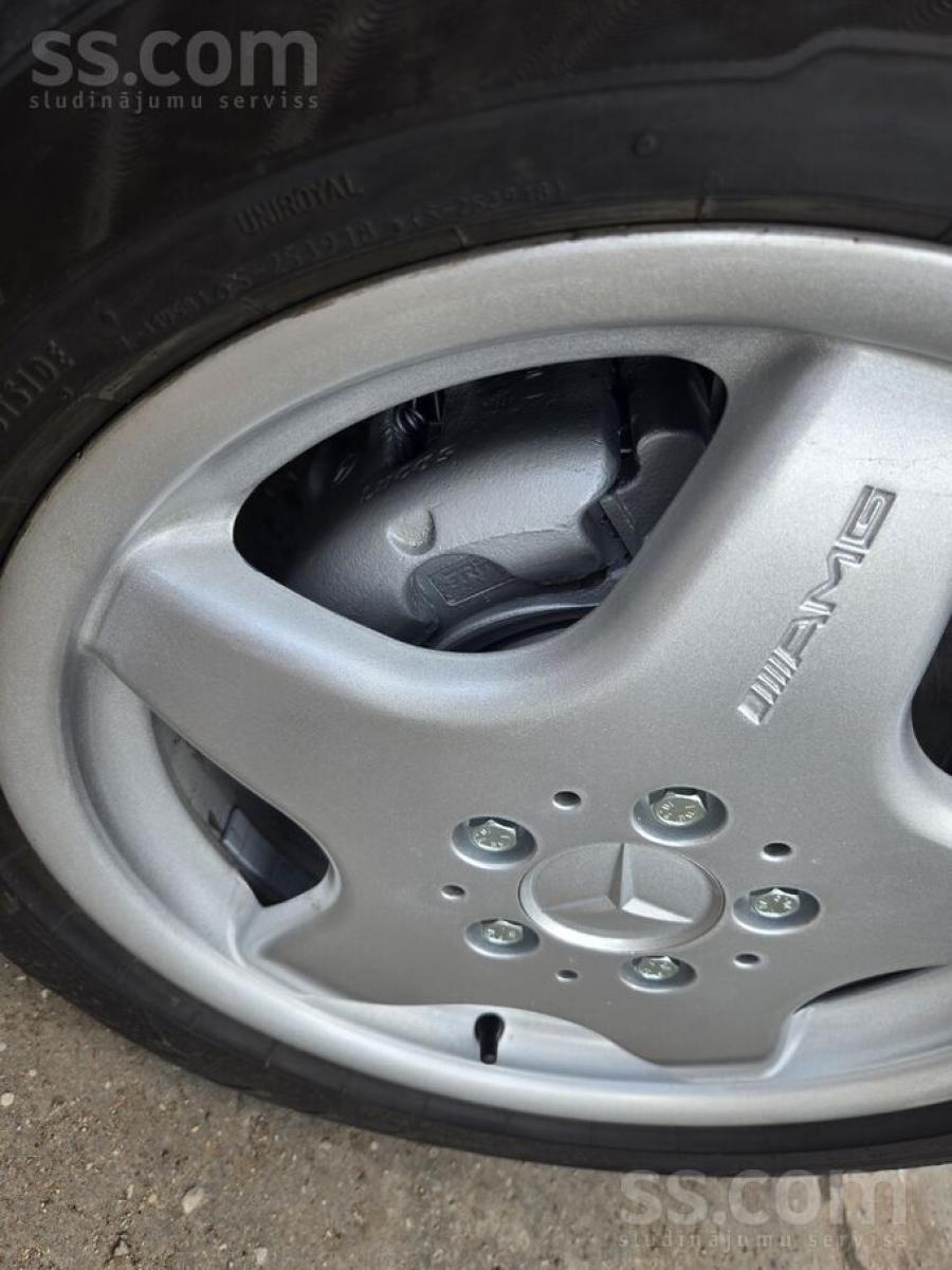 Pelēks Mercedes-Benz E 300 1995 Jelgava, ar dzinēja tilpumu 3.00 L un nobraukumu 457 tūkst. km par 6900 €, foto 9 vietnē AUTOMOTO.COM.LV