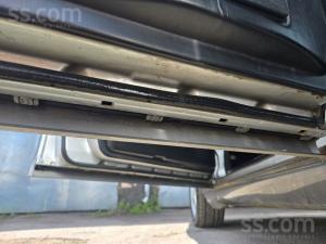 Pelēks Mercedes-Benz E 300 1995 Jelgava, ar dzinēja tilpumu 3.00 L un nobraukumu 457 tūkst. km par 6900 €, foto 18 vietnē AUTOMOTO.COM.LV