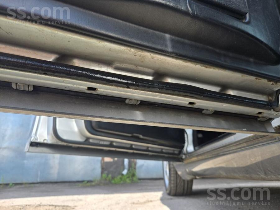 Pelēks Mercedes-Benz E 300 1995 Jelgava, ar dzinēja tilpumu 3.00 L un nobraukumu 457 tūkst. km par 6900 €, foto 18 vietnē AUTOMOTO.COM.LV