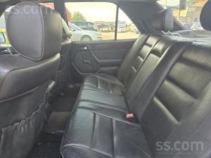 Pelēks Mercedes-Benz E 300 1995 Jelgava, ar dzinēja tilpumu 3.00 L un nobraukumu 457 tūkst. km par 6900 €, foto 19 vietnē AUTOMOTO.COM.LV