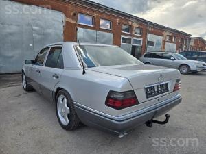 Pelēks Mercedes-Benz E 300 1995 Jelgava, ar dzinēja tilpumu 3.00 L un nobraukumu 457 tūkst. km par 6900 €, foto 26 vietnē AUTOMOTO.COM.LV