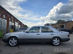 Pelēks Mercedes-Benz E 300 1995 Jelgava, ar dzinēja tilpumu 3.00 L un nobraukumu 457 tūkst. km par 6900 €, foto 28 vietnē AUTOMOTO.COM.LV