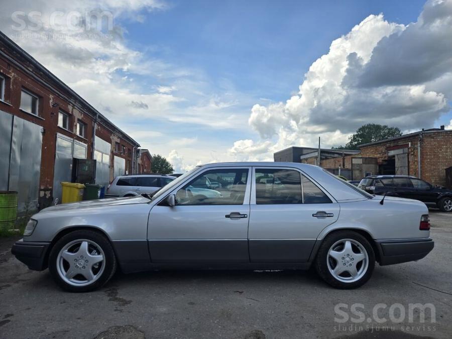 Pelēks Mercedes-Benz E 300 1995 Jelgava, ar dzinēja tilpumu 3.00 L un nobraukumu 457 tūkst. km par 6900 €, foto 28 vietnē AUTOMOTO.COM.LV