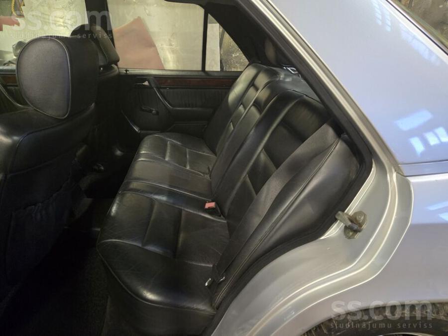 Pelēks Mercedes-Benz E 300 1995 Jelgava, ar dzinēja tilpumu 3.00 L un nobraukumu 457 tūkst. km par 6900 €, foto 32 vietnē AUTOMOTO.COM.LV