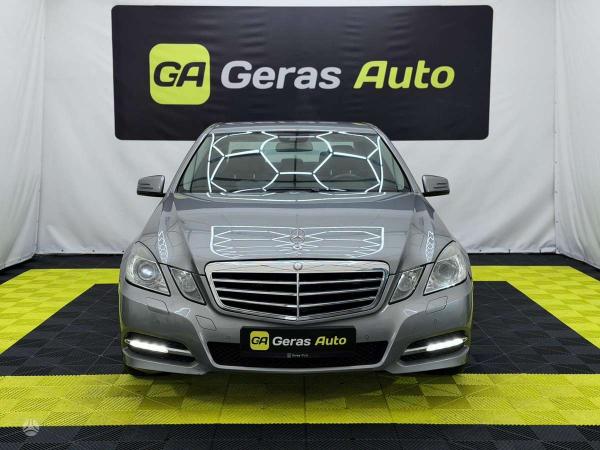 Pelēks Mercedes-Benz E 300 2011 Viļņa, ar dzinēja tilpumu 2.99 L un nobraukumu 246 tūkst. km par 6990 €, foto 7 vietnē AUTOMOTO.COM.LV