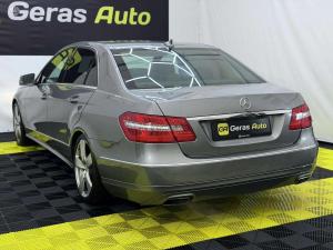 Pelēks Mercedes-Benz E 300 2011 Viļņa, ar dzinēja tilpumu 2.99 L un nobraukumu 246 tūkst. km par 6990 €, foto 7 vietnē AUTOMOTO.COM.LV
