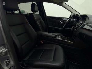 Pelēks Mercedes-Benz E 300 2011 Viļņa, ar dzinēja tilpumu 2.99 L un nobraukumu 246 tūkst. km par 6990 €, foto 15 vietnē AUTOMOTO.COM.LV