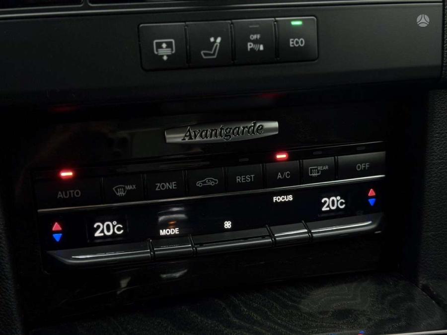 Pelēks Mercedes-Benz E 300 2011 Viļņa, ar dzinēja tilpumu 2.99 L un nobraukumu 246 tūkst. km par 6990 €, foto 23 vietnē AUTOMOTO.COM.LV