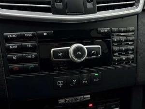 Pelēks Mercedes-Benz E 300 2011 Viļņa, ar dzinēja tilpumu 2.99 L un nobraukumu 246 tūkst. km par 6990 €, foto 24 vietnē AUTOMOTO.COM.LV