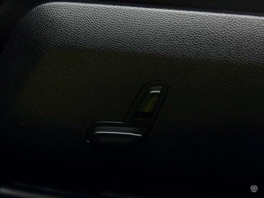 Pelēks Mercedes-Benz E 300 2011 Viļņa, ar dzinēja tilpumu 2.99 L un nobraukumu 246 tūkst. km par 6990 €, foto 21 vietnē AUTOMOTO.COM.LV