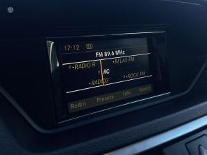 Grey Mercedes-Benz E 300 2011 in Vilnius, with an engine capacity of 3.00 L and mileage of 385 thousand km for 6999 €, photo 17 on AUTOMOTO.COM.LV