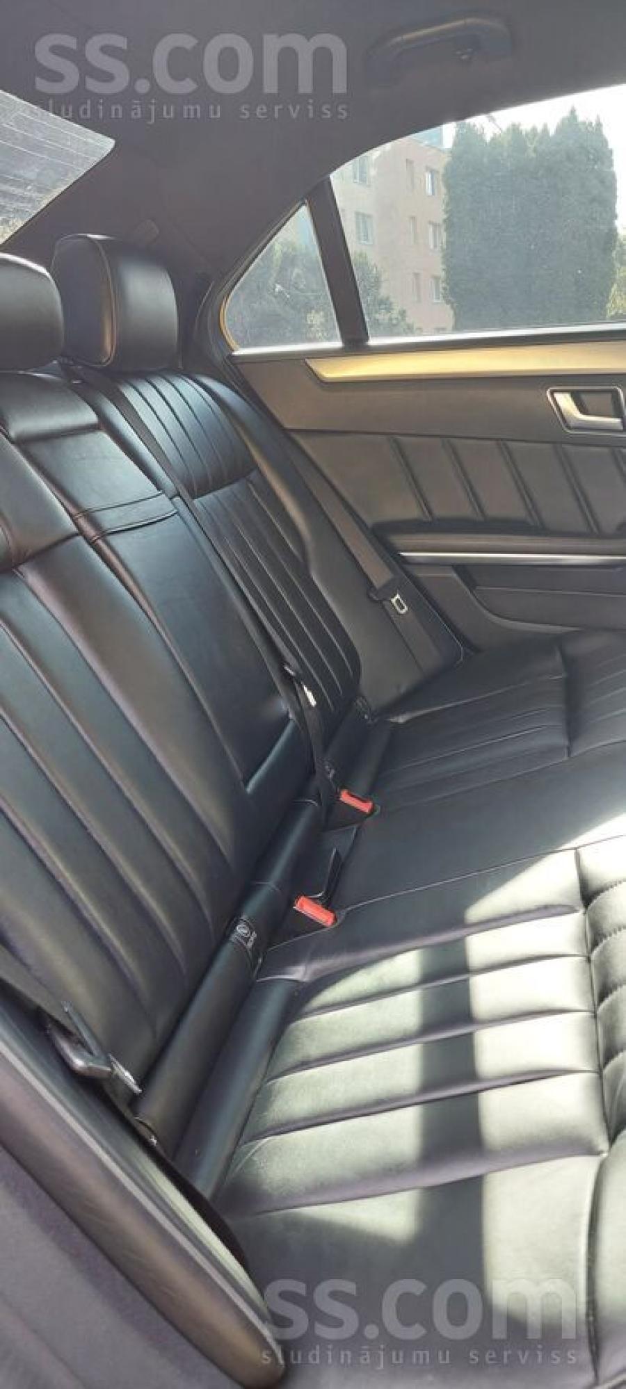 Pelēks Mercedes-Benz E 300 2013 Ogre, ar dzinēja tilpumu 2.20 L un nobraukumu 287 tūkst. km par 10999 €, foto 8 vietnē AUTOMOTO.COM.LV