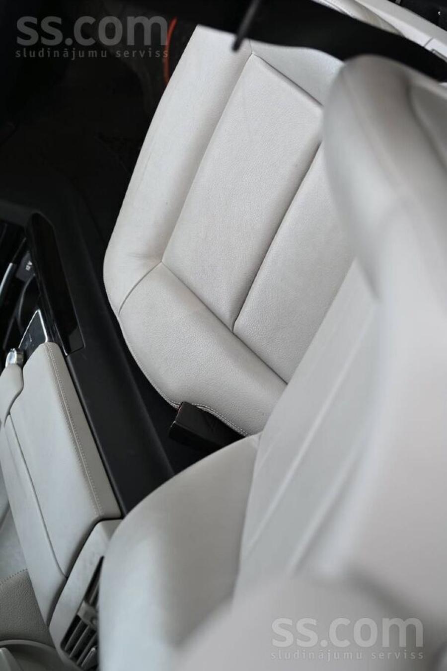 Pelēks Mercedes-Benz E 300 2013 Dobele, ar dzinēja tilpumu 2.10 L un nobraukumu 277 tūkst. km par 8750 €, foto 18 vietnē AUTOMOTO.COM.LV
