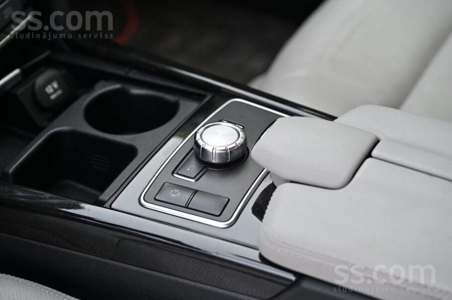 Pelēks Mercedes-Benz E 300 2013 Dobele, ar dzinēja tilpumu 2.10 L un nobraukumu 277 tūkst. km par 8750 €, foto 19 vietnē AUTOMOTO.COM.LV