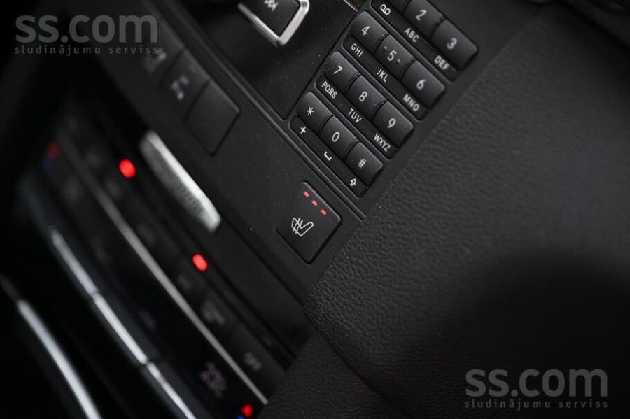 Pelēks Mercedes-Benz E 300 2013 Dobele, ar dzinēja tilpumu 2.10 L un nobraukumu 277 tūkst. km par 8750 €, foto 23 vietnē AUTOMOTO.COM.LV