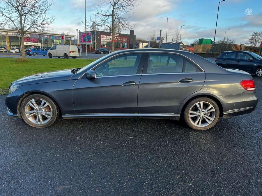 Grey Mercedes-Benz E 300 2014 in Kaunas, with an engine capacity of 2.15 L and mileage of 220 thousand km for 4350 €, photo 5 on AUTOMOTO.COM.LV