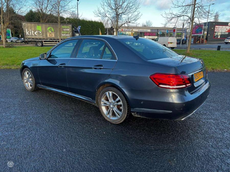Grey Mercedes-Benz E 300 2014 in Kaunas, with an engine capacity of 2.15 L and mileage of 220 thousand km for 4350 €, photo 8 on AUTOMOTO.COM.LV