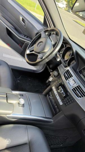 Pelēks Mercedes-Benz E 300 2014 Mažeikiai, ar dzinēja tilpumu 2.99 L un nobraukumu 287 tūkst. km par 13100 €, foto 13 vietnē AUTOMOTO.COM.LV