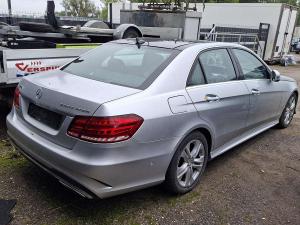 Pelēks Mercedes-Benz E 300 2015 Ukmergė, ar dzinēja tilpumu 2.20 L un nobraukumu 300 tūkst. km par 5750 €, foto 4 vietnē AUTOMOTO.COM.LV