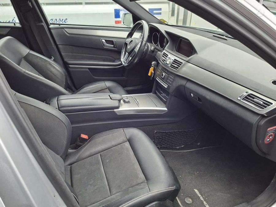 Pelēks Mercedes-Benz E 300 2015 Ukmergė, ar dzinēja tilpumu 2.20 L un nobraukumu 300 tūkst. km par 5750 €, foto 7 vietnē AUTOMOTO.COM.LV