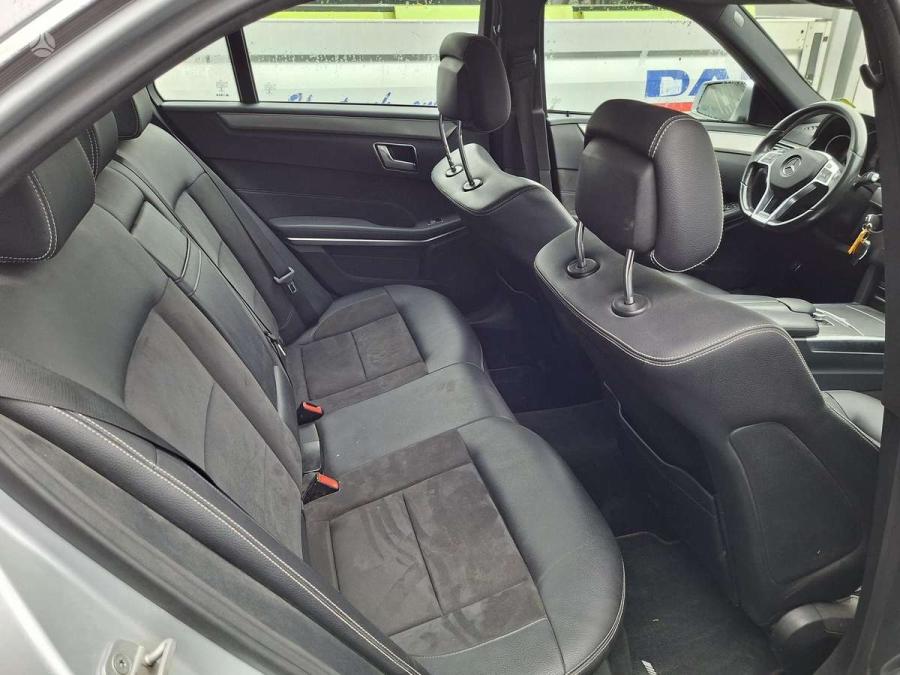 Pelēks Mercedes-Benz E 300 2015 Ukmergė, ar dzinēja tilpumu 2.20 L un nobraukumu 300 tūkst. km par 5750 €, foto 9 vietnē AUTOMOTO.COM.LV