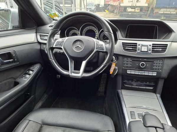 Мерседес Е 300 2015 в Укмерге на AUTOMOTO.COM.LV Серый Мерседес Е 300 2015 в Укмерге, объемом двигателя 2.20 л и пробегом 295 тыс. км за 5350 €, фото 7 на AUTOMOTO.COM.LV