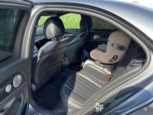 Grey Mercedes-Benz E 300 2017 in Kaunas, with an engine capacity of 1.99 L and mileage of 233 thousand km for 23500 €, photo 13 on AUTOMOTO.COM.LV