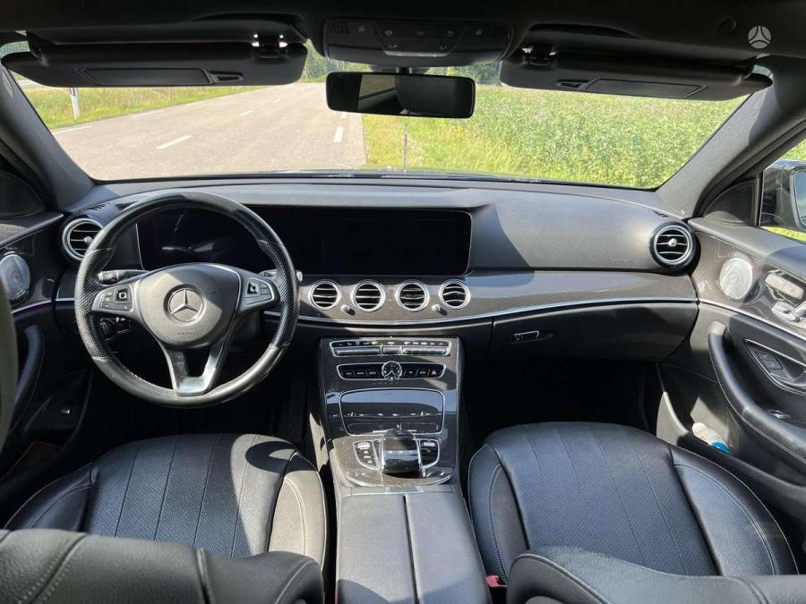 Grey Mercedes-Benz E 300 2017 in Kaunas, with an engine capacity of 1.99 L and mileage of 233 thousand km for 23500 €, photo 16 on AUTOMOTO.COM.LV