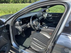 Grey Mercedes-Benz E 300 2017 in Kaunas, with an engine capacity of 2.00 L and mileage of 233 thousand km for 23500 €, photo 12 on AUTOMOTO.COM.LV