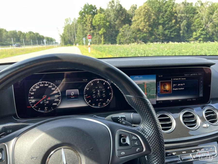 Grey Mercedes-Benz E 300 2017 in Kaunas, with an engine capacity of 2.00 L and mileage of 233 thousand km for 23500 €, photo 17 on AUTOMOTO.COM.LV