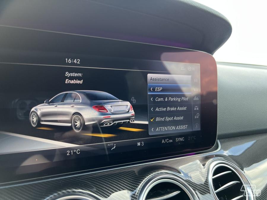 Grey Mercedes-Benz E 300 2017 in Kaunas, with an engine capacity of 2.00 L and mileage of 233 thousand km for 23500 €, photo 22 on AUTOMOTO.COM.LV