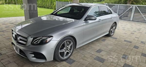 Pelēks Mercedes-Benz E 300 2018 Jelgava, ar dzinēja tilpumu 2.00 L un nobraukumu 57 tūkst. km par 27500 €, foto 1 vietnē AUTOMOTO.COM.LV