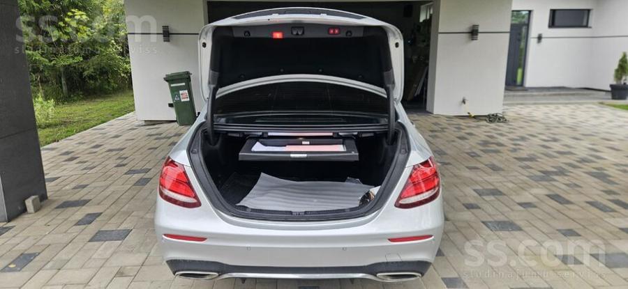 Pelēks Mercedes-Benz E 300 2018 Jelgava, ar dzinēja tilpumu 2.00 L un nobraukumu 57 tūkst. km par 27500 €, foto 4 vietnē AUTOMOTO.COM.LV