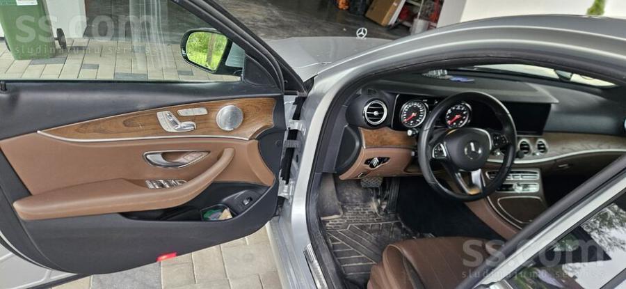 Pelēks Mercedes-Benz E 300 2018 Jelgava, ar dzinēja tilpumu 2.00 L un nobraukumu 57 tūkst. km par 27500 €, foto 8 vietnē AUTOMOTO.COM.LV