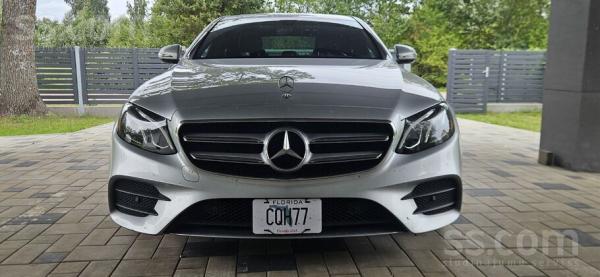 Pelēks Mercedes-Benz E 300 2018 Jelgava, ar dzinēja tilpumu 2.00 L un nobraukumu 57 tūkst. km par 27500 €, foto 9 vietnē AUTOMOTO.COM.LV