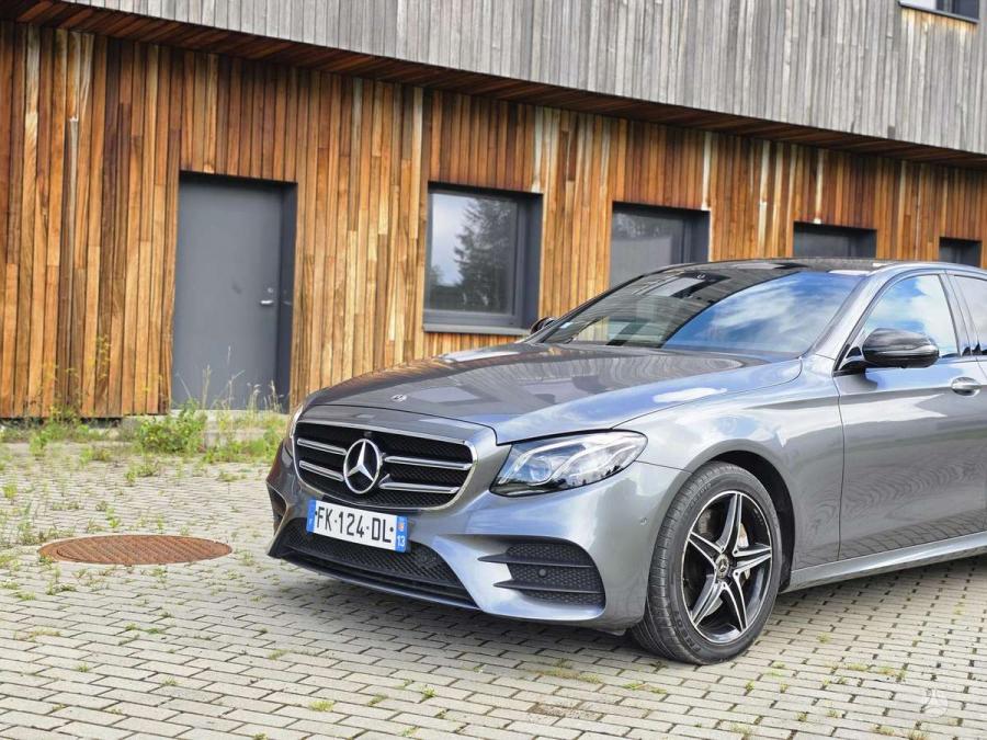 Grey Mercedes-Benz E 300 2019 in Taurage, with an engine capacity of 1.95 L and mileage of 283 thousand km for 20900 €, photo 10 on AUTOMOTO.COM.LV