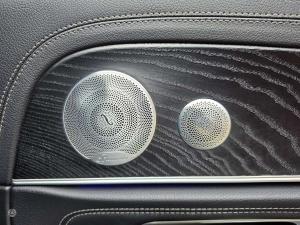 Grey Mercedes-Benz E 300 2019 in Taurage, with an engine capacity of 1.95 L and mileage of 283 thousand km for 20900 €, photo 17 on AUTOMOTO.COM.LV